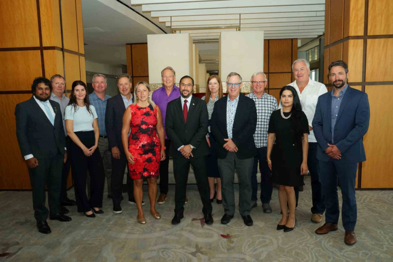 Ministry of Energy and Energy Industries | Minister Young meets with ...